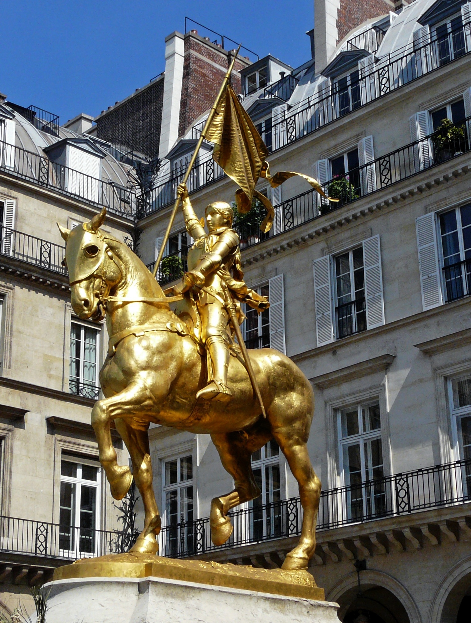 Statues De Jeanne Darc