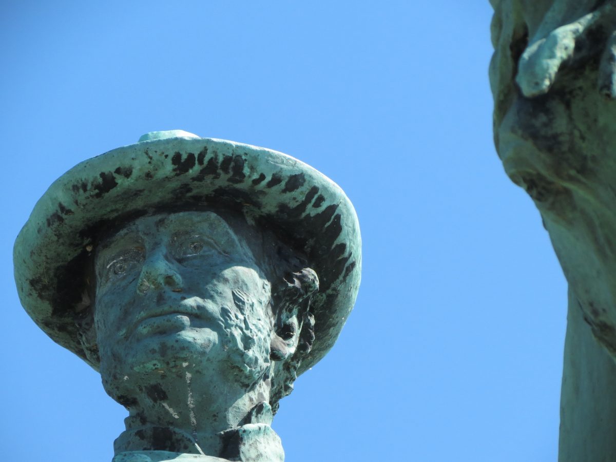 Equestrian statue of Samuel Ryan Curtis in IA Keokuk US