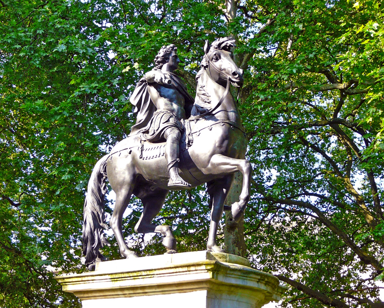 Equestrian statue of William lll in London UK