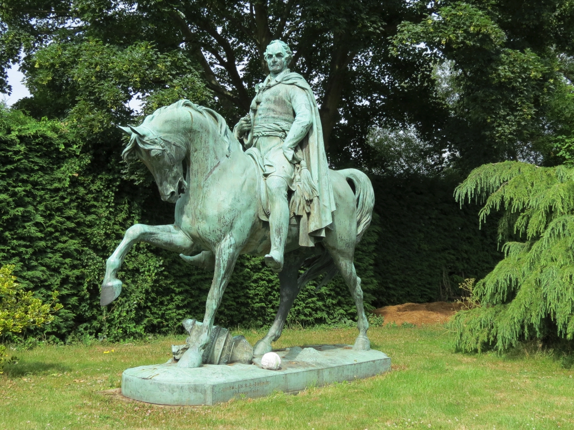Equestrian statue of Henry Hardinge in Over UK