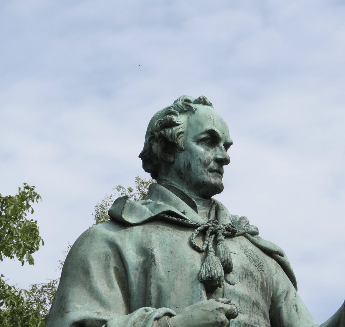 Equestrian statue of Henry Hardinge in Over UK
