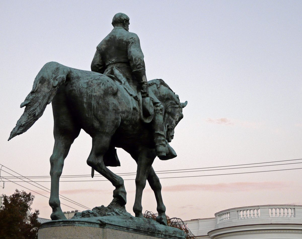 Equestrian statue of Robert Edward Lee in VA Charlottesville US