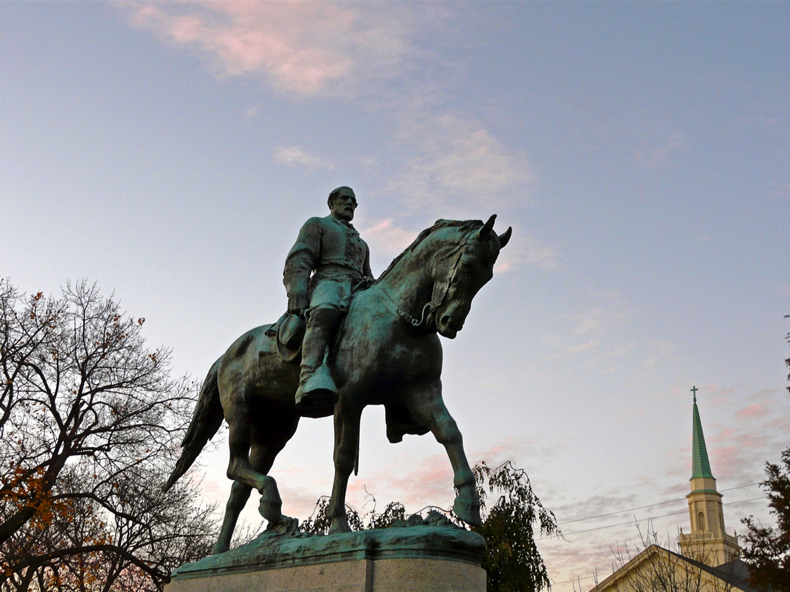 Equestrian statue of Robert Edward Lee in VA Charlottesville US
