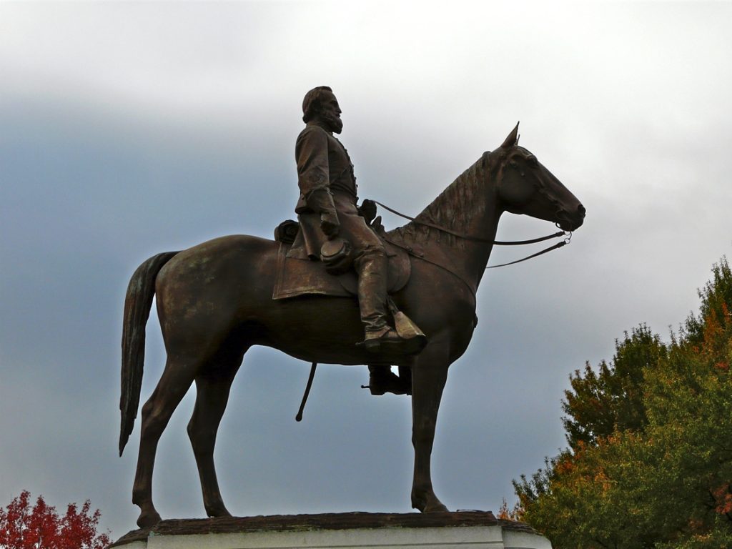 Equestrian statue of Thomas Jonathan Jackson in VA Richmond US