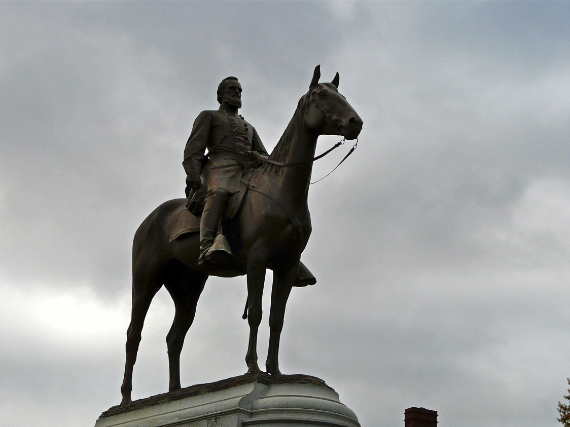 Equestrian statue of Thomas Jonathan Jackson in VA Richmond US
