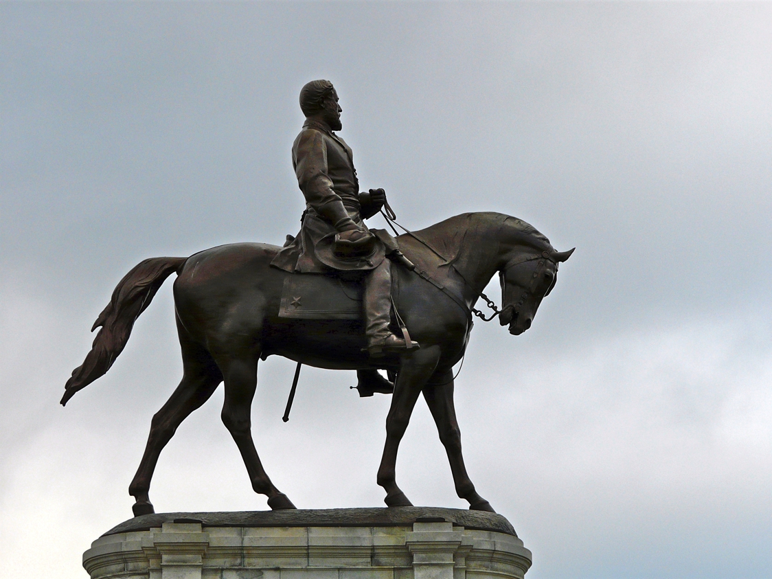 Equestrian statue of Robert Edward Lee in VA Richmond US