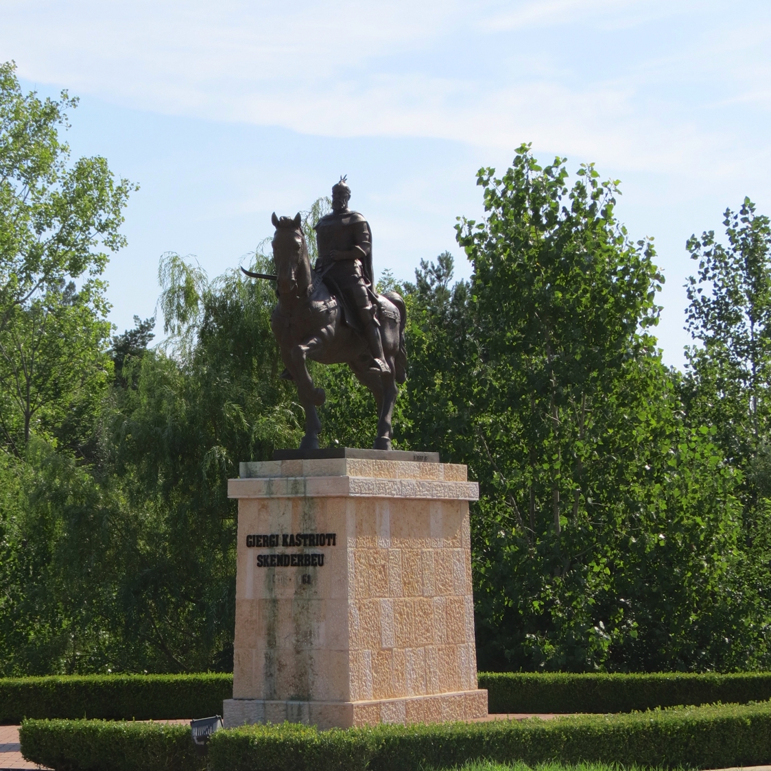 Equestrian statue of George Kastrioti Skanderbeg in MI Rochester US