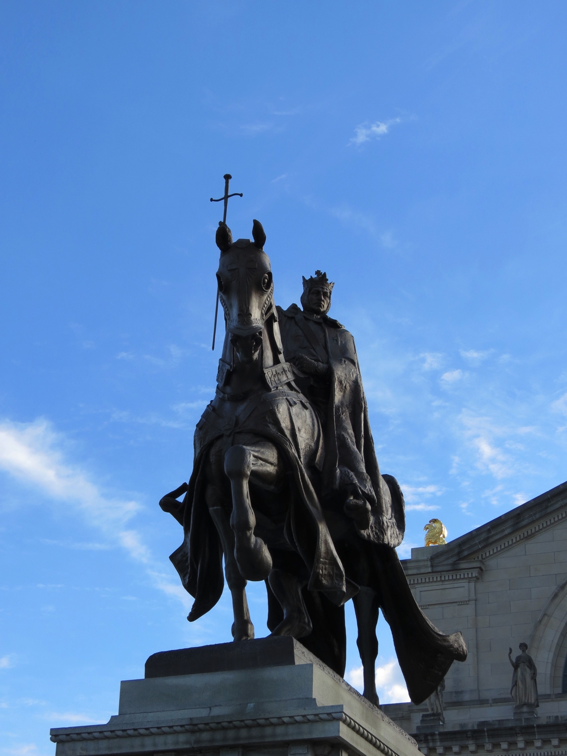Equestrian statue of Louis IX in MO Saint Louis US