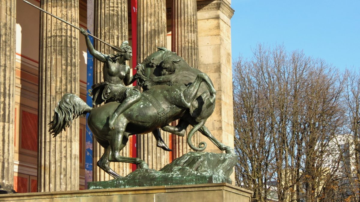 Equestrian statue of Amazon attacked in Berlin Germany