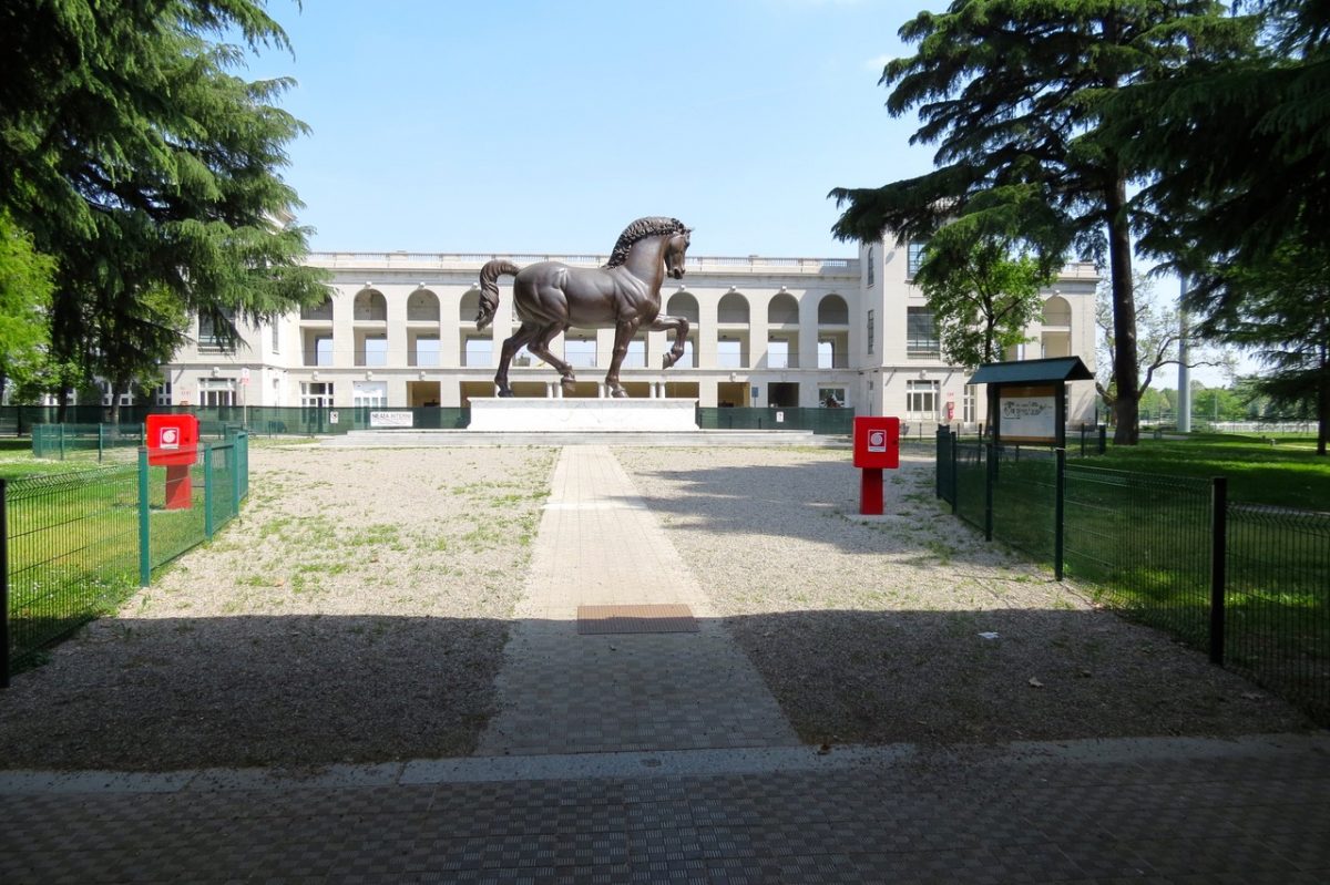 Cavallo - Equestrian statues