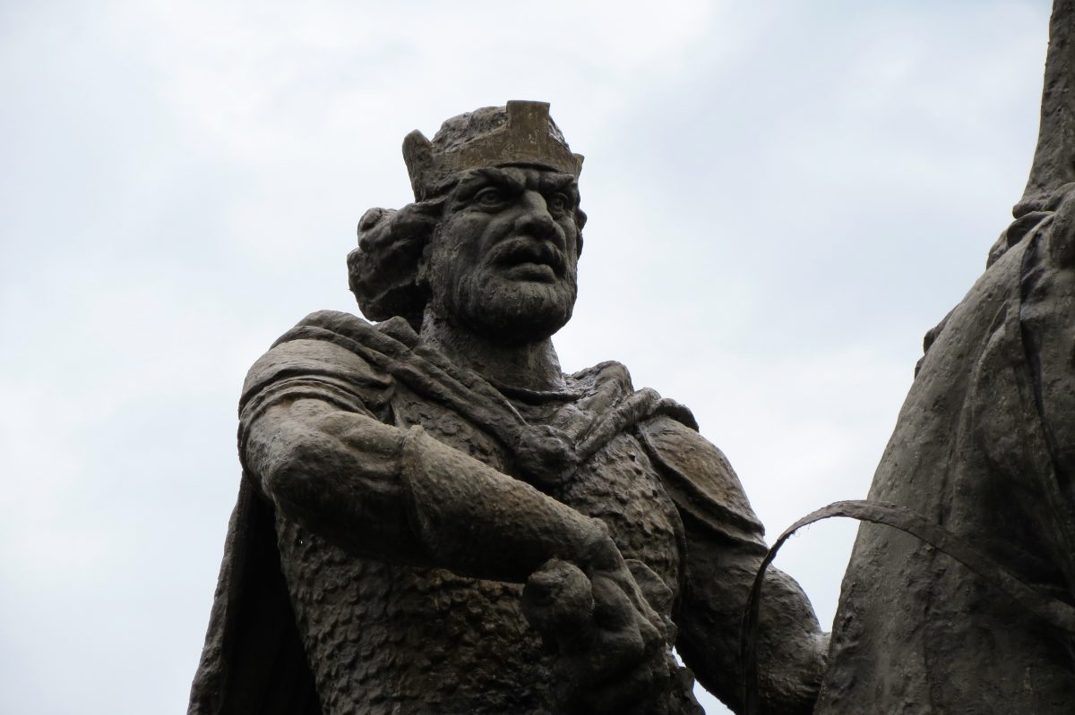 Ashot II - Equestrian statues