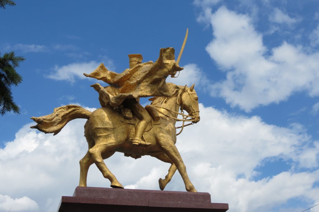 Cavalry memorial - Equestrian statues